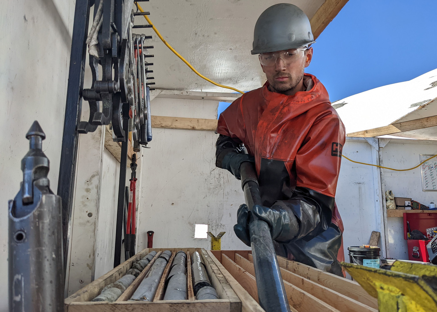 Contact Us : Touchstone Diamond Drilling Services